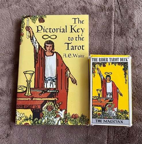 The Rider-Waite Tarot Deck with Guide book by Arthur Edward Waite 78 ...