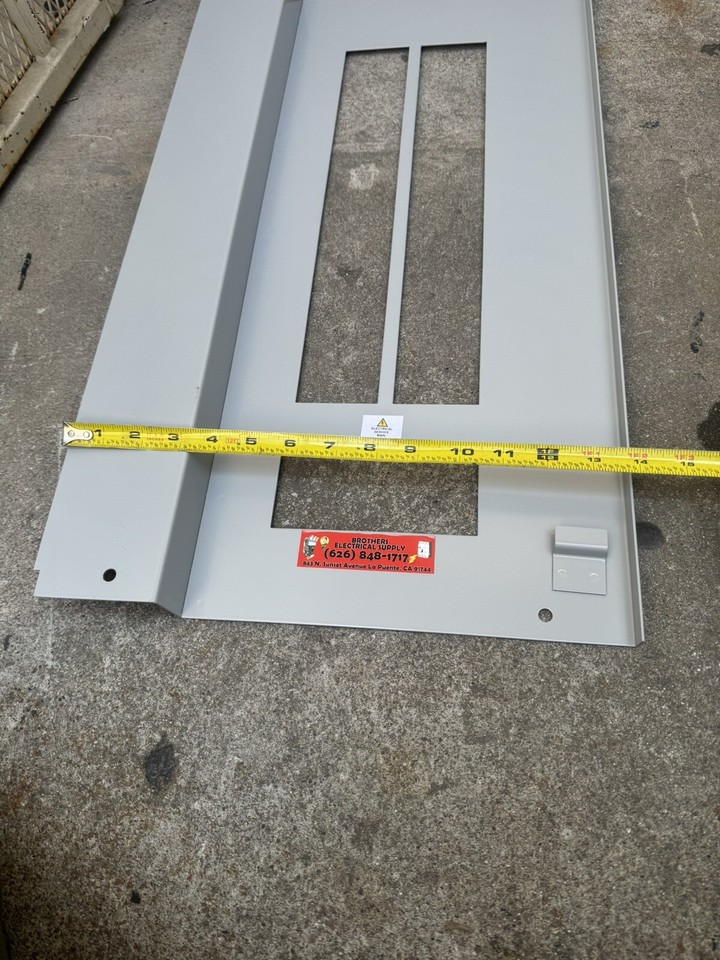 SQD DEAD FRONT COVER HOM LINE 200A 120/240V 30 SPC LONG 24 1/2 WIDE 14 ...