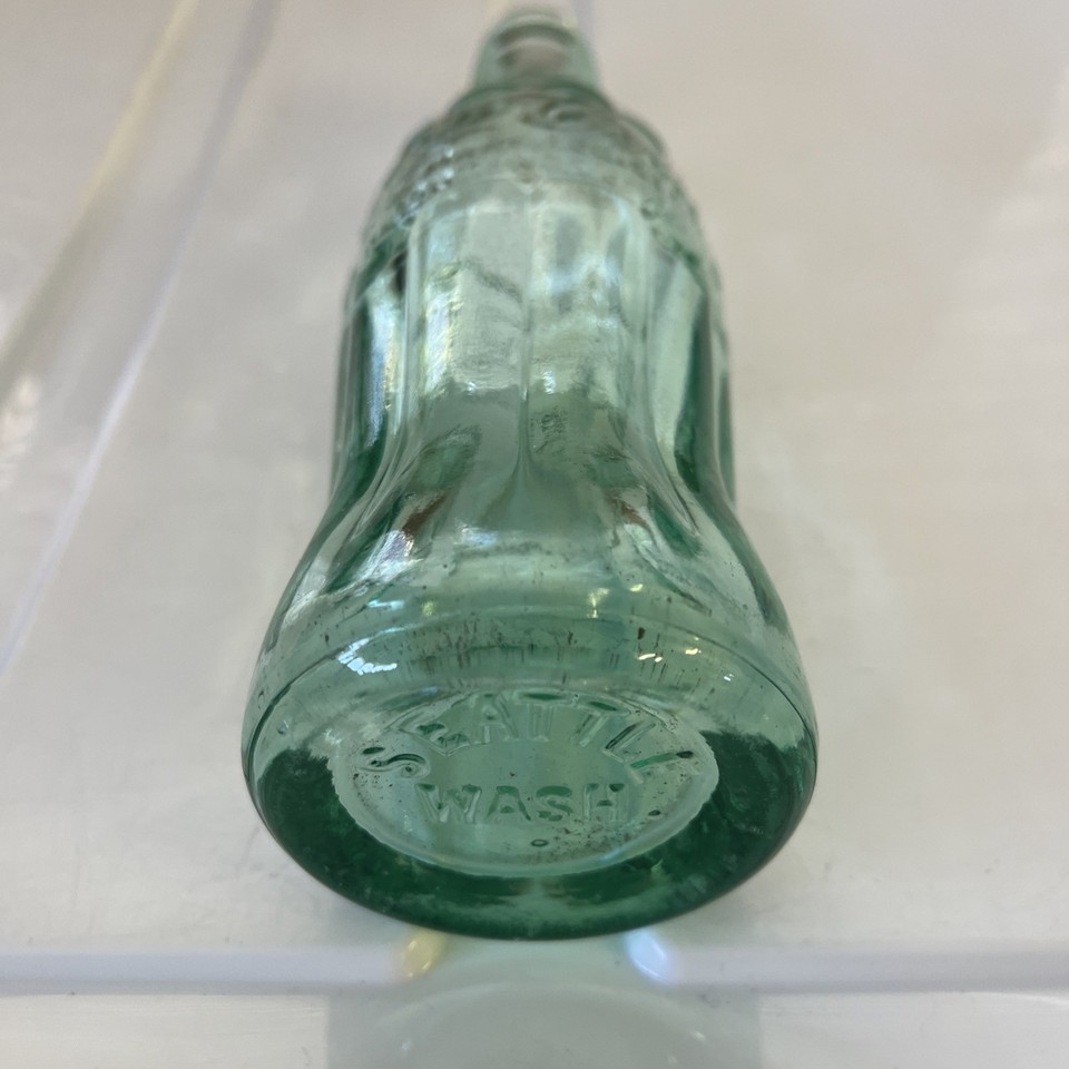 Very Nice SEATTLE WASH 1943 WWII Coca-Cola Hobble Skirt Pat D-105529 ...