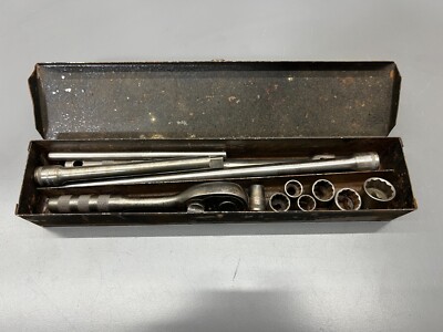 VINTAGE ANTIQUE RARE NEW BRITAIN 3/8" DRIVE TOOL SET W ORIG CASE - MADE ...