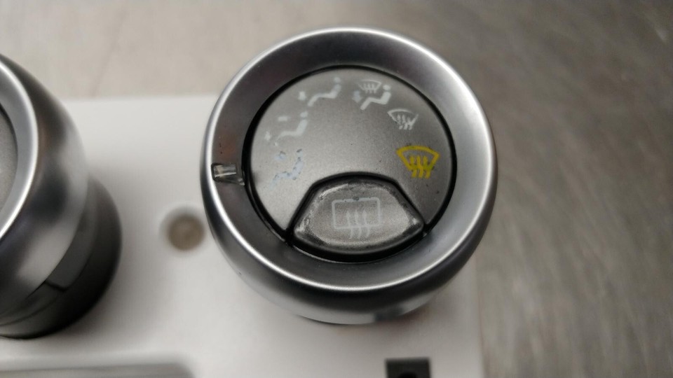 WORN 2003-2006 Chevrolet SSR OEM A/C Heater Climate Control Switch w ...