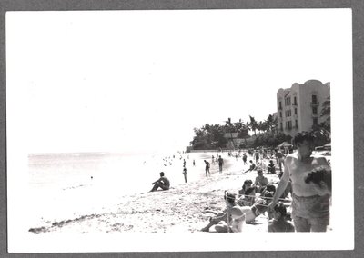 VINTAGE PHOTOGRAPH 1940'S WAIKIKI BEACH HONOLULU HAWAII OAHU ISLAND OLD ...