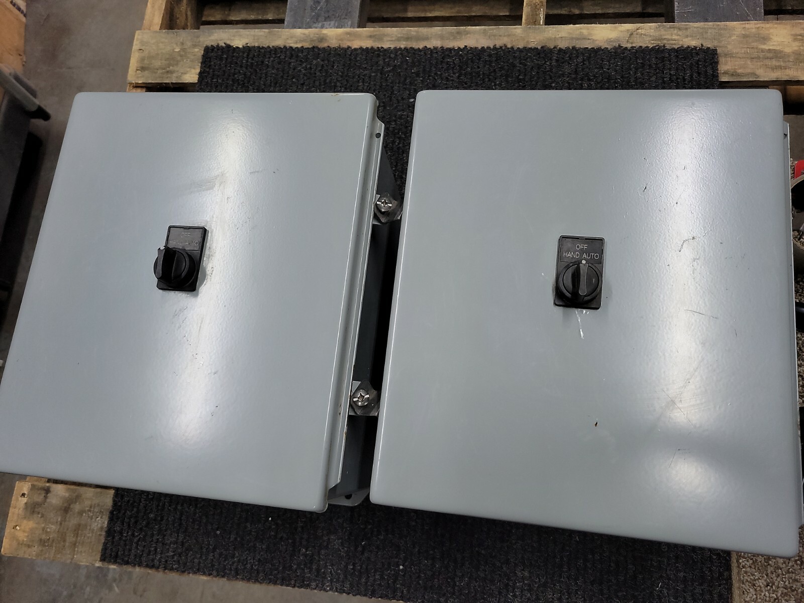 1 Hammond HJ12108HLP Enclosure 3HP 460V 3 Phase Starter WEG RW27 2D ...