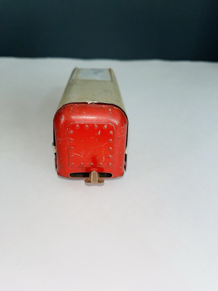 VINTAGE Hafner Wind-up 1010 Locomotive W/Key & Tender (Tested works see ...