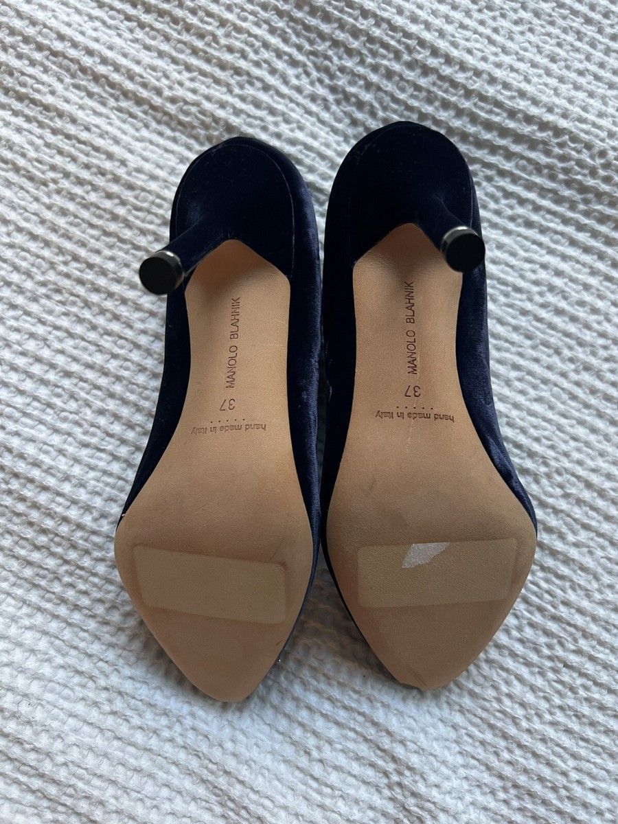 New! Manolo Blahnik Hangisi 105 Black Velvet Crystal Jewel New! Manolo Blahnik Hangisi 105 Black Velvet Crystal Jewel