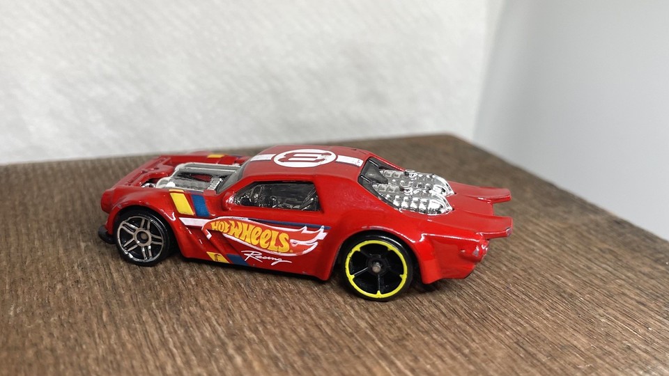 Hot Wheels Night Shifter 2016 HW Race Team 10/10 red model muscle car ...