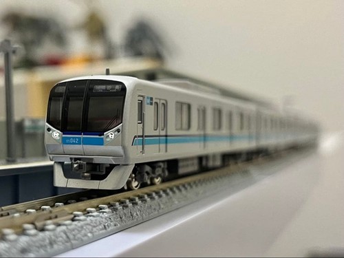 Green Max N gauge Tokyo Metro Tozai Line 05 series with original box | eBay