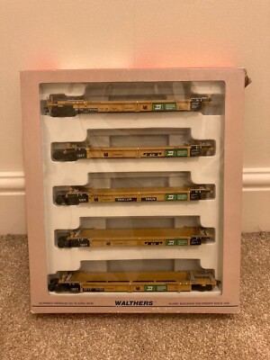 Walthers HO Scale 932-13973 305' 5-Unit Articulated Double Stack Car ...
