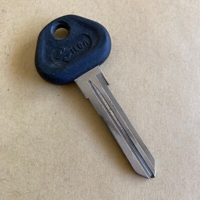 SILCA MAZ1P UNCUT BLANK AUTOMOTIVE CEA MZ1P MAZ10P CAR KEY NOS NEW OLD ...