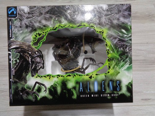 Alien Queen Mini Bust Palisades 2003 Vintage Serial Number 1493 4200 ...