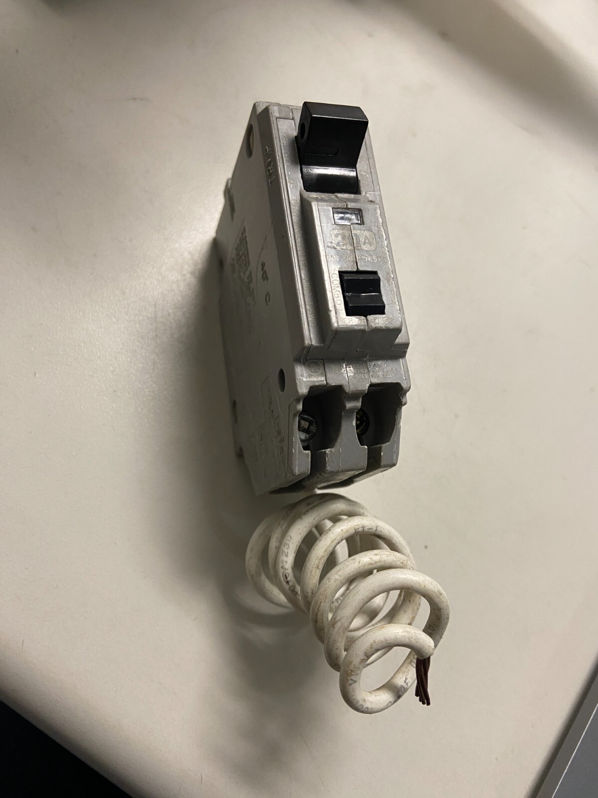 Circuit Breaker GE THQL1120AF2 20 Amp 1 Pole GREY BREAKER BLACK SWITCH ...