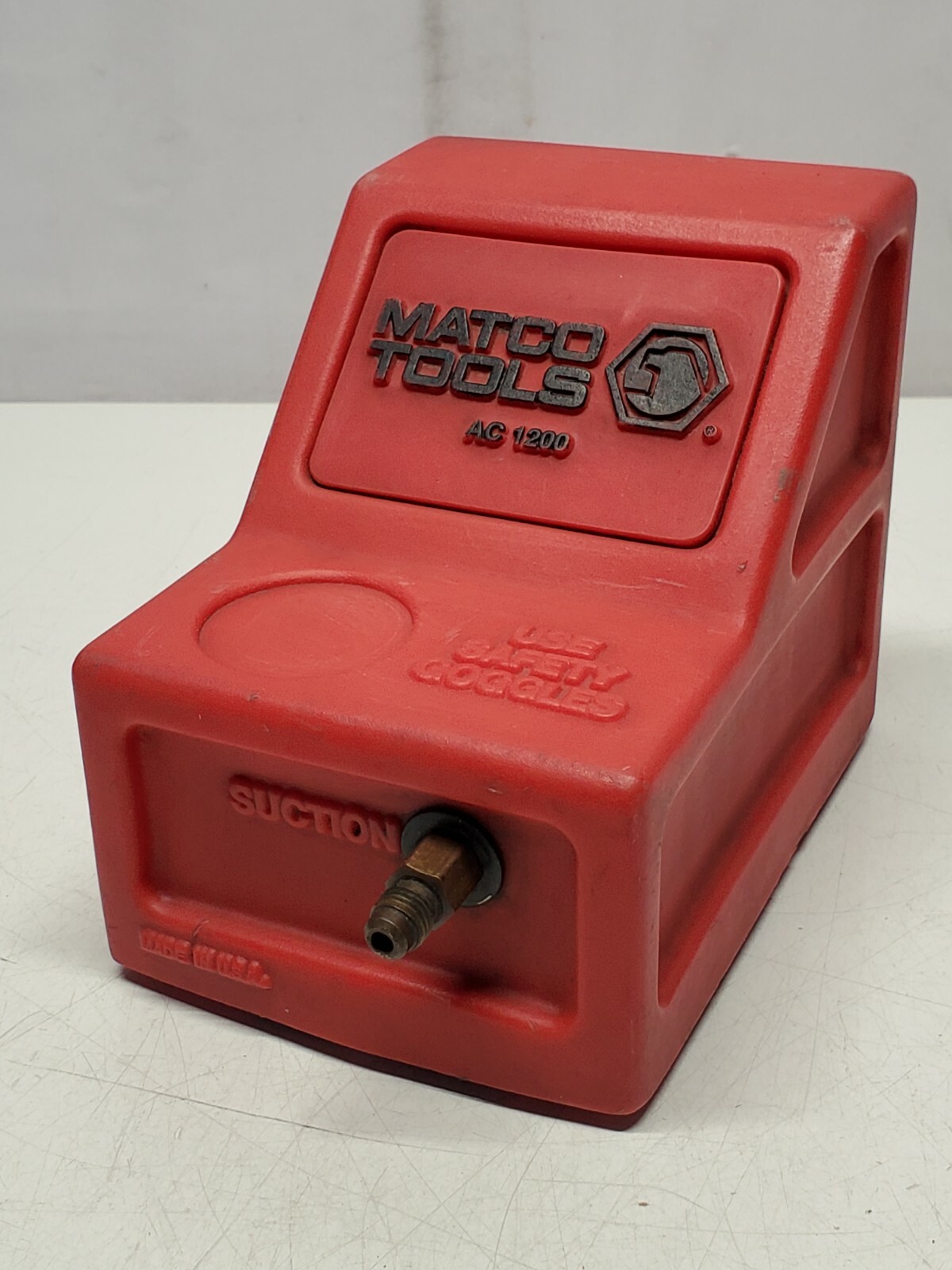 Matco Tools Vaccum Pump AC1200 Air Conditioning Tool in Metal Housing ...