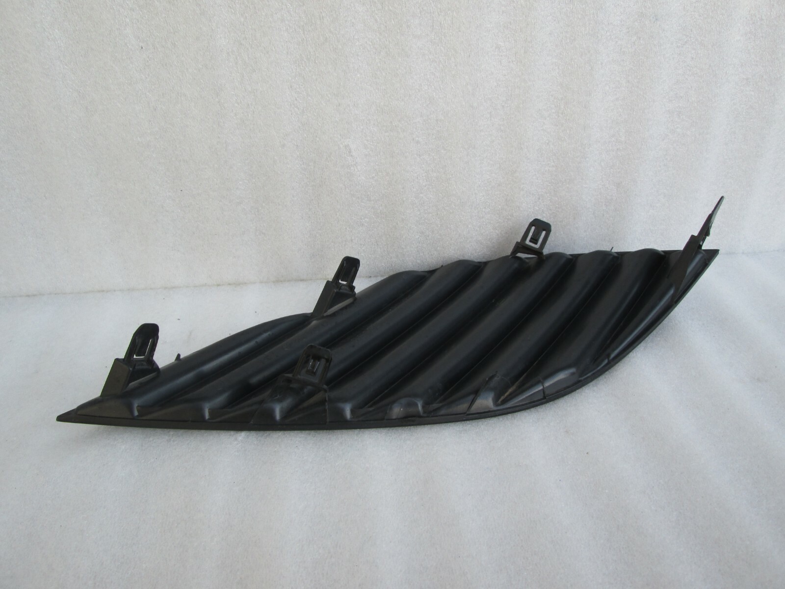 2018-2019 Toyota Camry SE / XSE Fog Light Bezel RIGHT Passenger OEM ...