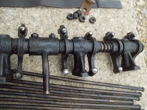Farmall H HV Tractor engine motor push rod rods rocker arm oil line w ...