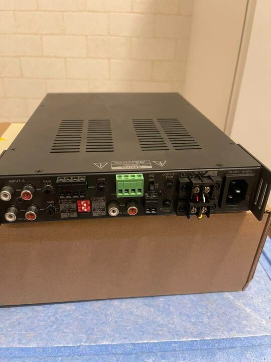 Bose Freespace IZA 250-LZ Integrated Zone Power Amplifier Bose Freespace IZA 250-LZ Integrated Zone Power Amplifier