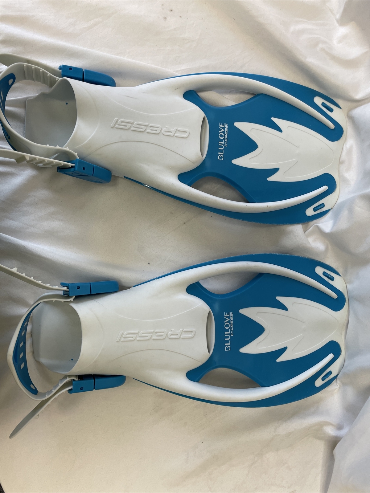 Cressi Blulove kids size L/XL blue white scuba diving flippers | eBay