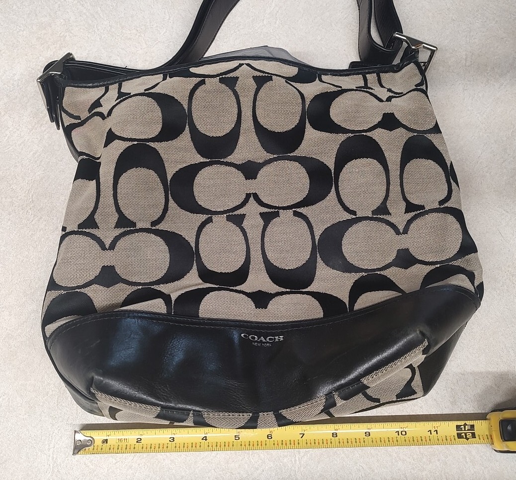 Coach Of New York Signature Hobo Shoulder Bag 21149 Black Coach Of New York Signature Hobo Shoulder Bag 21149 Black