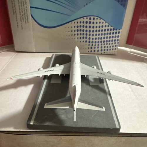 Phoenix 400 scale die cast model Air China B747-89L Commercial Airliner ...