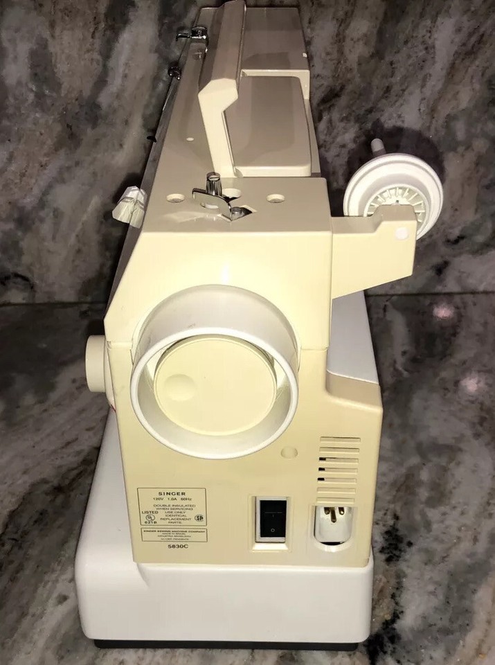 Singer Sewing Machine School Model 5830C W/ Foot Pedal-Very Clean-SHIPS ...