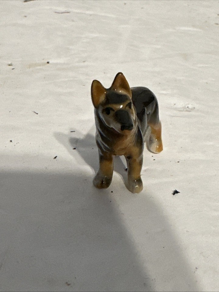VINTAGE BUG HOUSE JAPAN GERMAN SHEPHERD DOG BONE CHINA MINIATURE ...