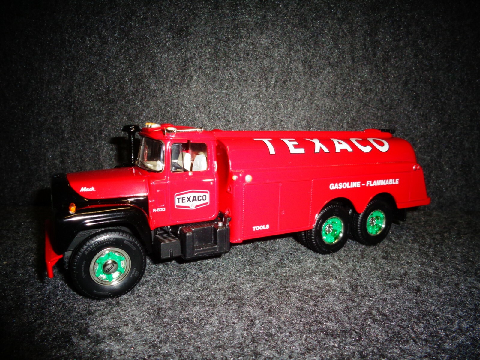 TEXACO FIRST GEAR MARINE 1960 MACK R MODEL TANKER TRUCK 1:34 DIECAST 19 ...