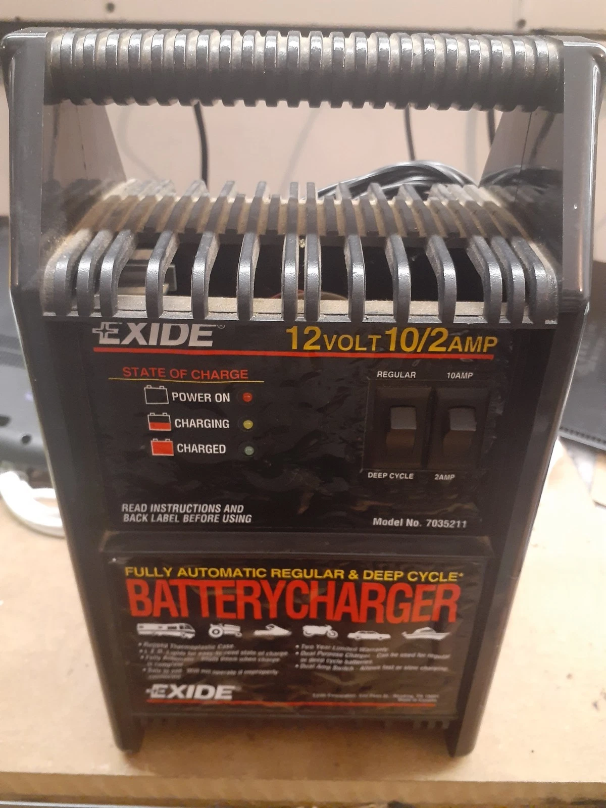 Exide 12V Battery Charger 10/2 AMP Automatic Regular/Deep Cycle Auto ...