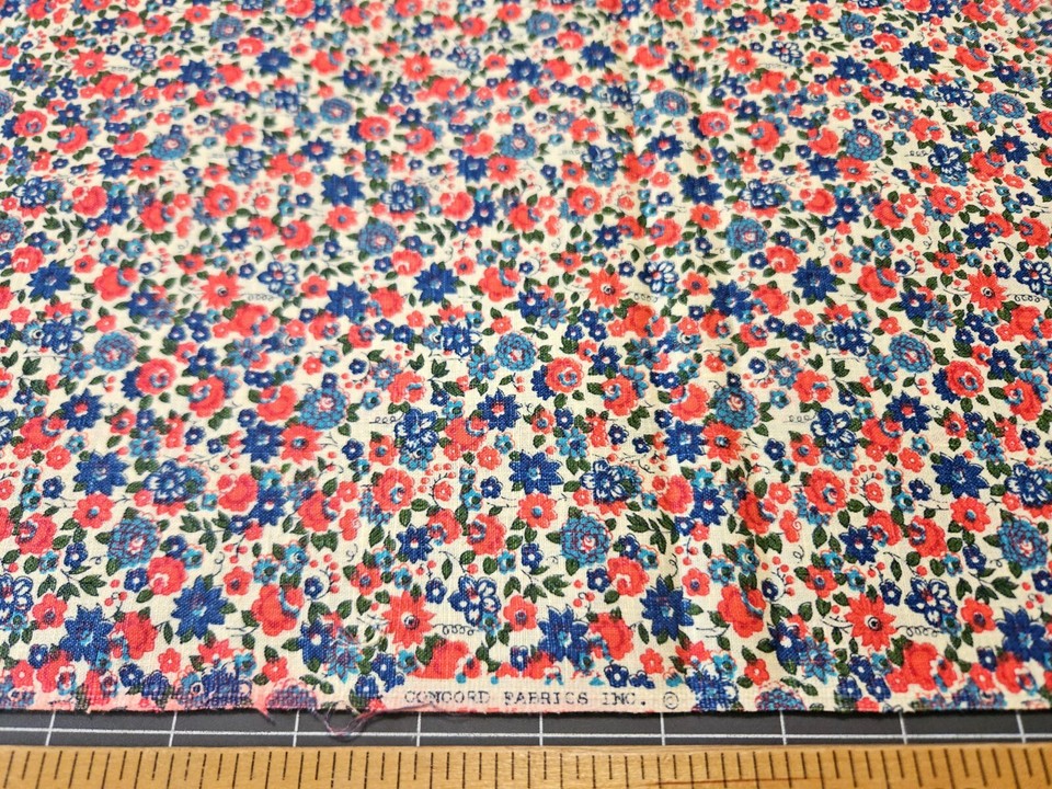 Vintage Concord Kettle Cloth Linen Type Fabric Cotton FLOWER POWER 32 ...