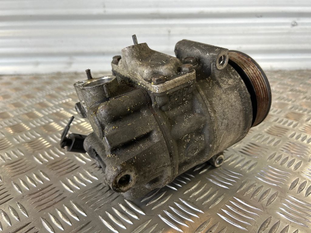 Volkswagen Touran I 2009 air con AC compressor pump 1k0820803s Diesel ...