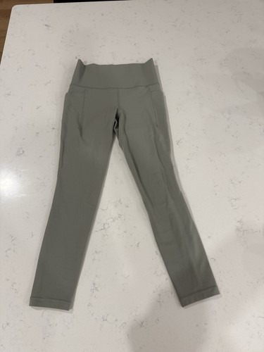 Athleta Women's Salutation Stash Pocket II 7/8 Tight Workout Gray Size ...