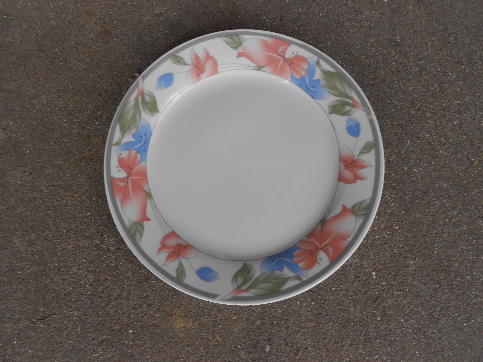 CIERA China Fine Dinnerware 7.5" SALAD/DESSERT PLATE Pink and Blue ...