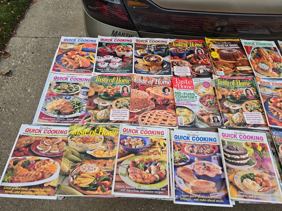 WOW! HUGE LOT of Over 125 TASTE OF HOME Cooking Recipe Magazines 1990s ...