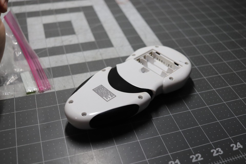 WowWee Robosapien Robot Remote Control Only Replacement White 2004 | eBay