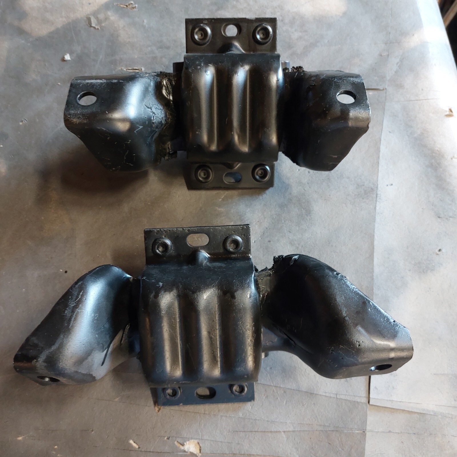 Set of 1972-1973 Ford Gran Torino Ranchero 302 351C Engine Motor Mounts ...