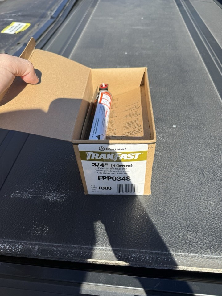 Ramset TrakFast 3/4” (19mm) Pins w/ Fuel Cell – Pins New, Gas Expired ...
