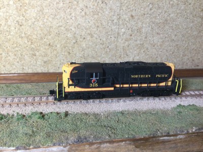N scale Atlas GP-9, Northern Pacific #315, with DCC | eBay Australia