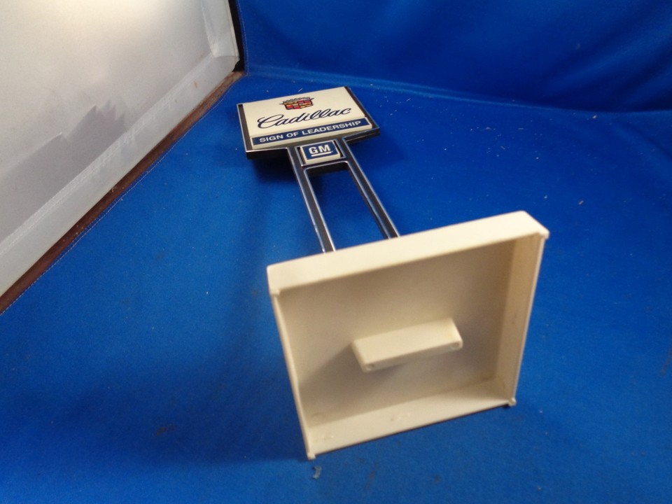 Cadillac GM Dealership Sign of Leadership Plastic Model Desk Sign 12 x ...