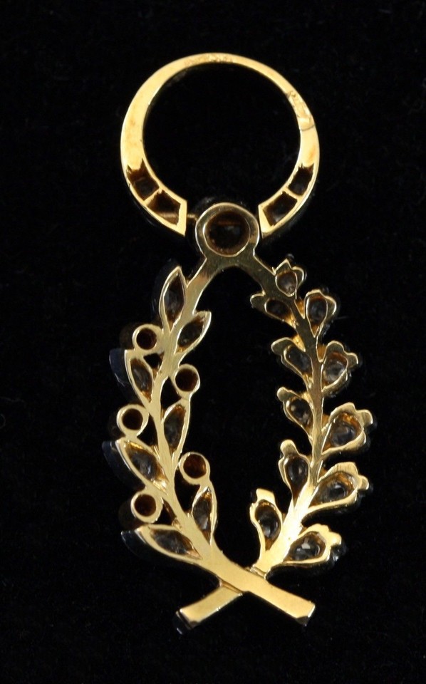 19th Century French 18K Gold Platinum Diamond Laurel Wreath Knight ...
