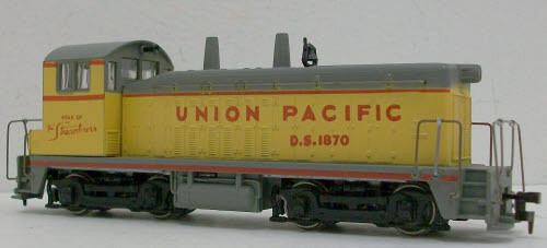 Athearn 4007 HO Scale Union Pacific SW-1500 Powered Diesel Locomotive ...
