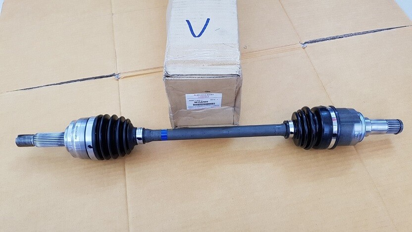 Genuine Mitsubishi SHAFT ASSY,FR AXLE DRIVE,LH 3815A569 | eBay