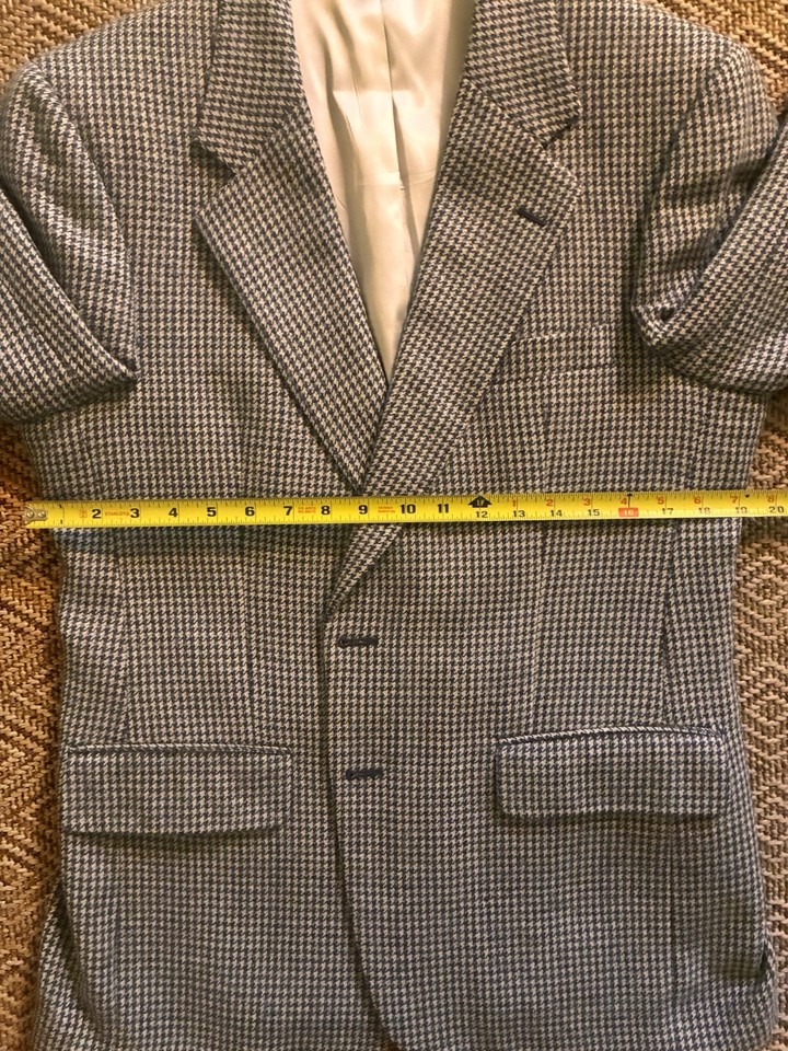 Vintage Burberry Houndstooth Sports Coat in Blue / Gray, Size 40 or 40 ...