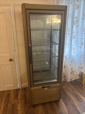 Tefcold By Interlevin Cake Display Fridge 5 Shelves Gold With Internal ...