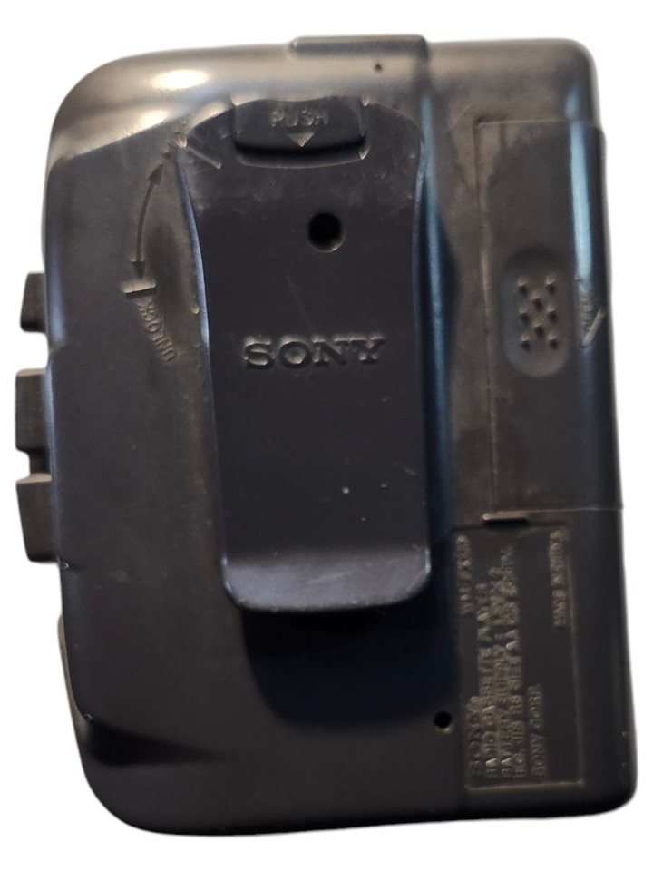 Vintage Sony Walkman WM-FX123 AM/FM Radio Cassette Player PARTS ONLY with Clip | eBay