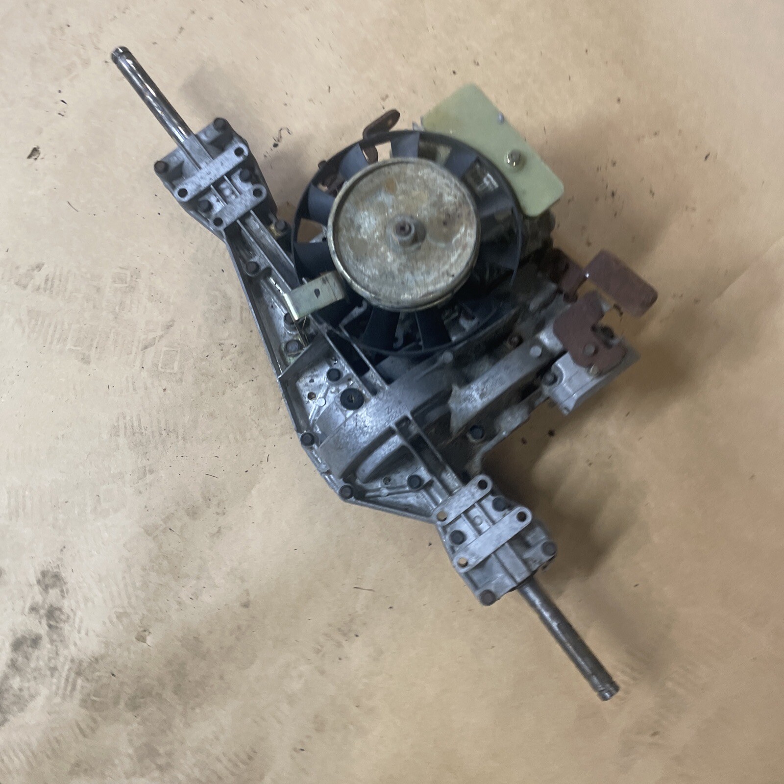 Peerless H2000-006A silent trac transaxle. Husqvarna Craftsman Riding ...