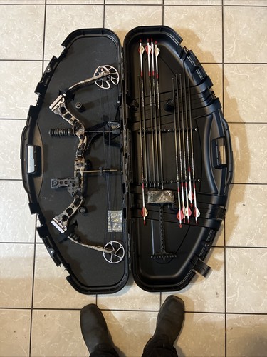 NEW QUEST PRIMAL RIGHT HAND COMPOUND BOW 60 POUNDS 29" DRAW | eBay