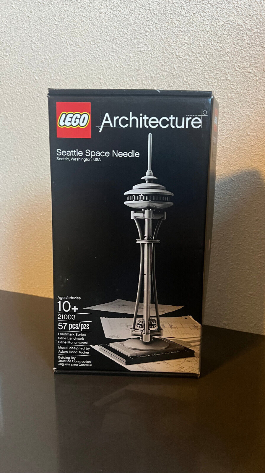 LEGO ARCHITECTURE: Seattle Space Needle (21003) - Excellent Condition ...