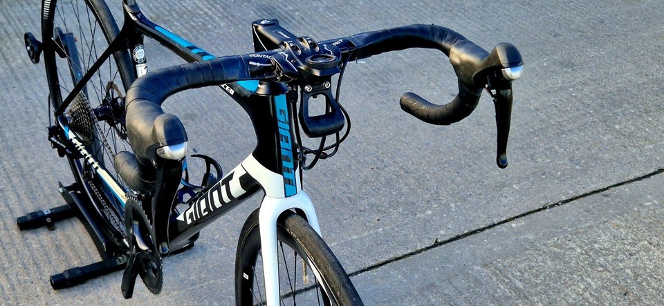 Giant TCR Advanced 2 Disc Medium Carbon Road Bike | eBay UK