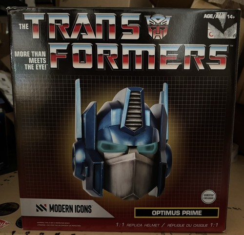 GameStop Exclusive Modern Icons Transformers G1 Optimus Prime 1:1 ...