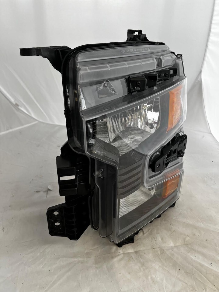 2022-2024 CHEVY SILVERADO HEADLIGHT OEM HALOGEN * LH * 87828572 | eBay