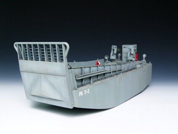 WWII Us Navy LCM(3) Landing Craft D-Day Normandy 1944 1:35 Plastic ...