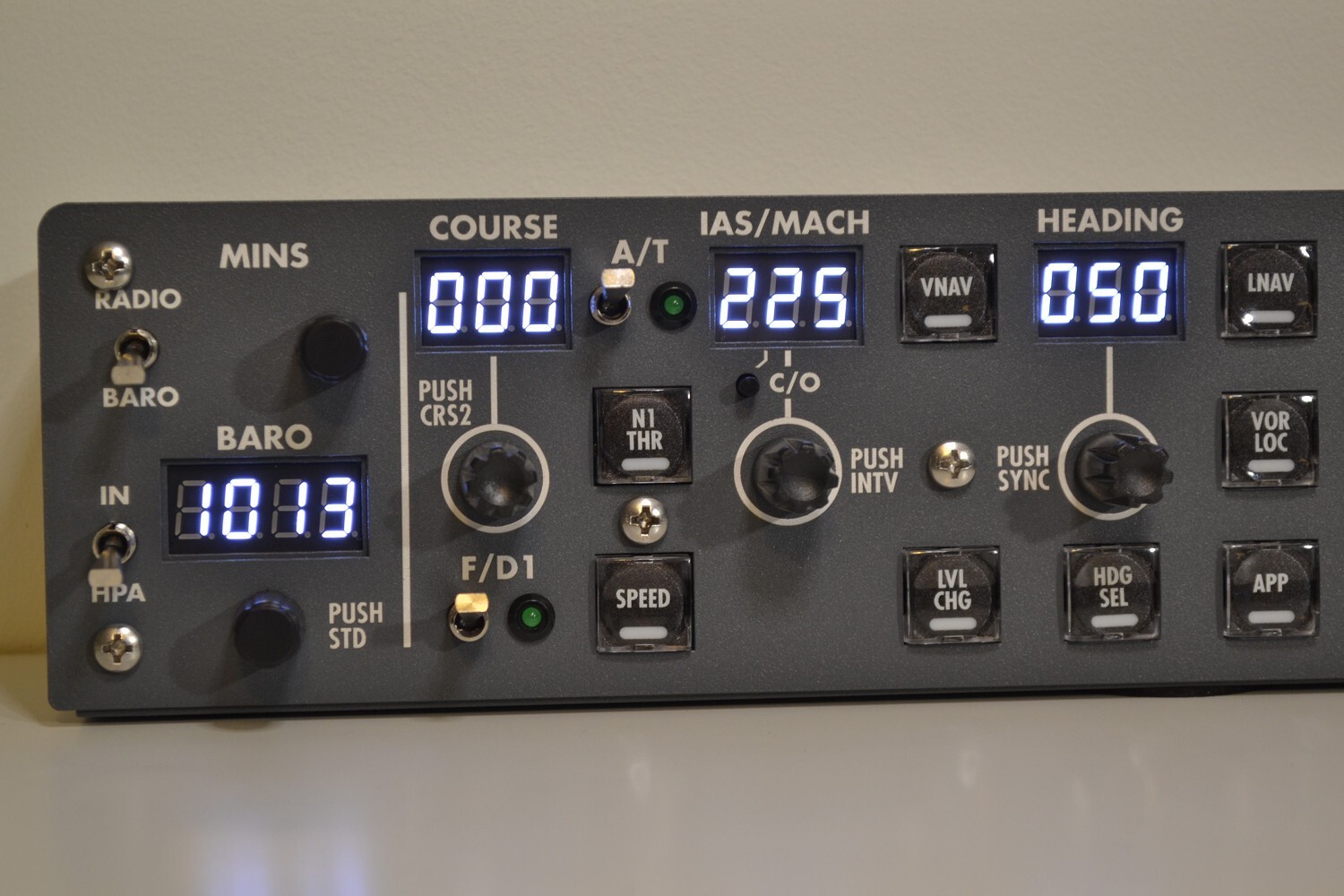 Universal Autopilot (MCP) with BARO MINS EFIS Map Controls - Flight ...